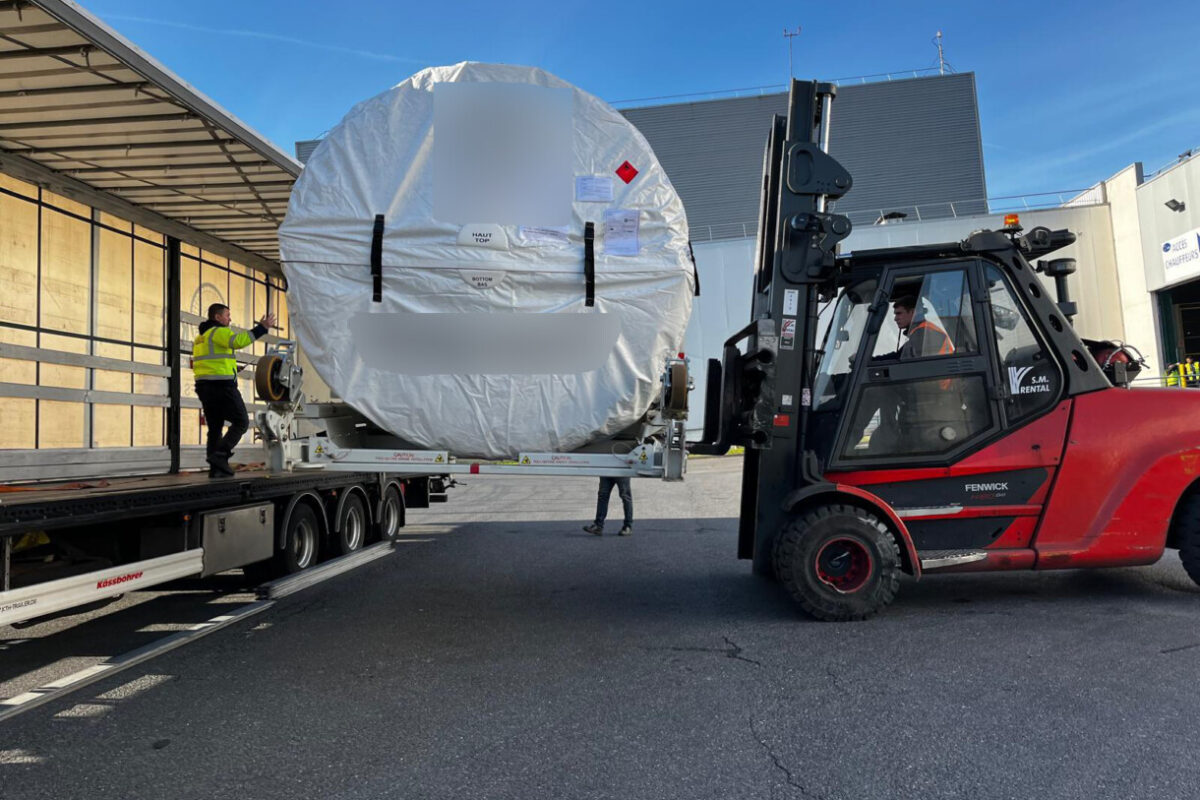 Emergency transport of a LEAP-1A aircraft engine - MATHEZ FREIGHT