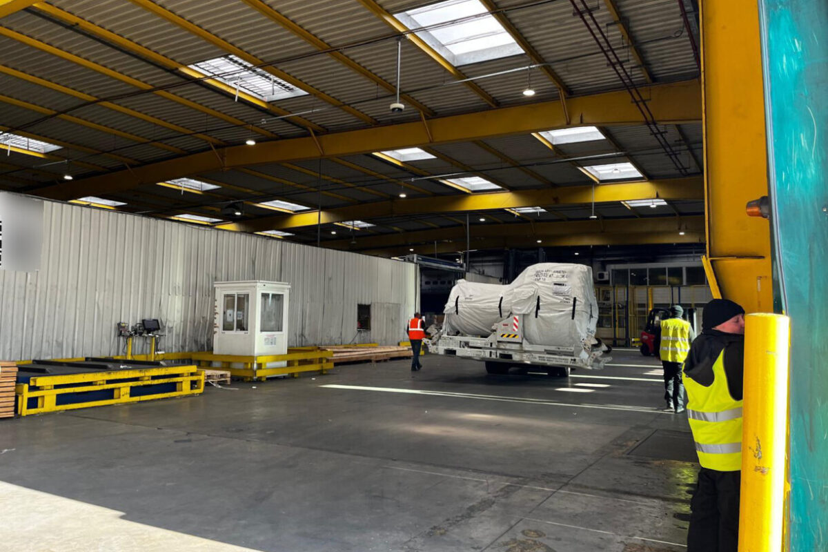 Emergency transport of a LEAP-1A aircraft engine - MATHEZ FREIGHT